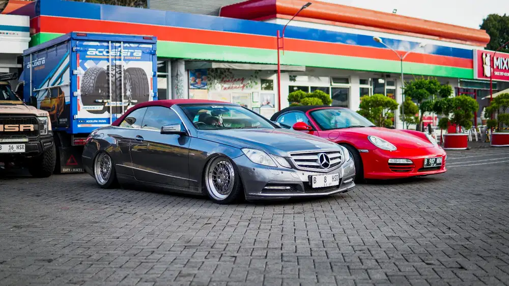 Mercy E250 cabriolet full modif siap nongkrong antik - Mobil Bekas ...