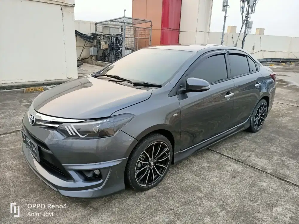 Toyota LIMO Sedan di Indonesia - OLX Murah Dengan Harga Terbaik - OLX.co.id