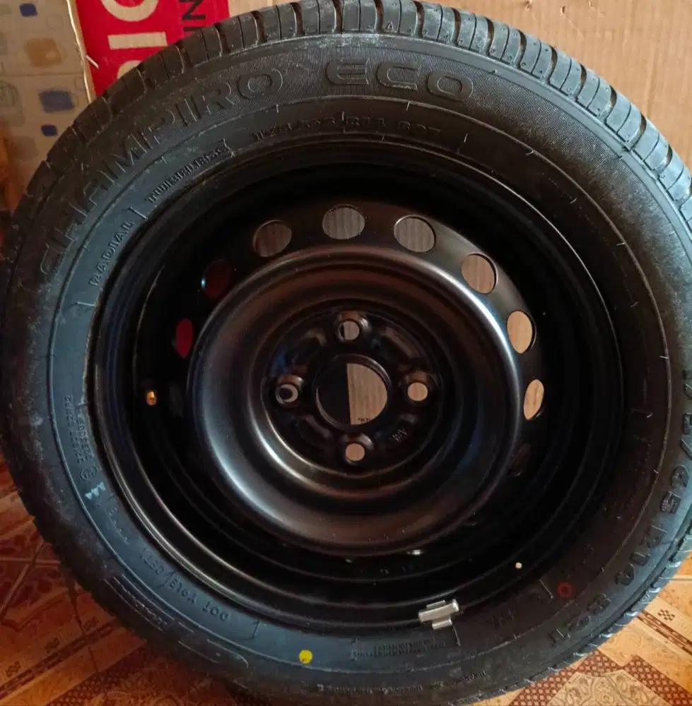 Velg OEM Original dan Ban Ring 14 - Velg dan Ban - 913417731