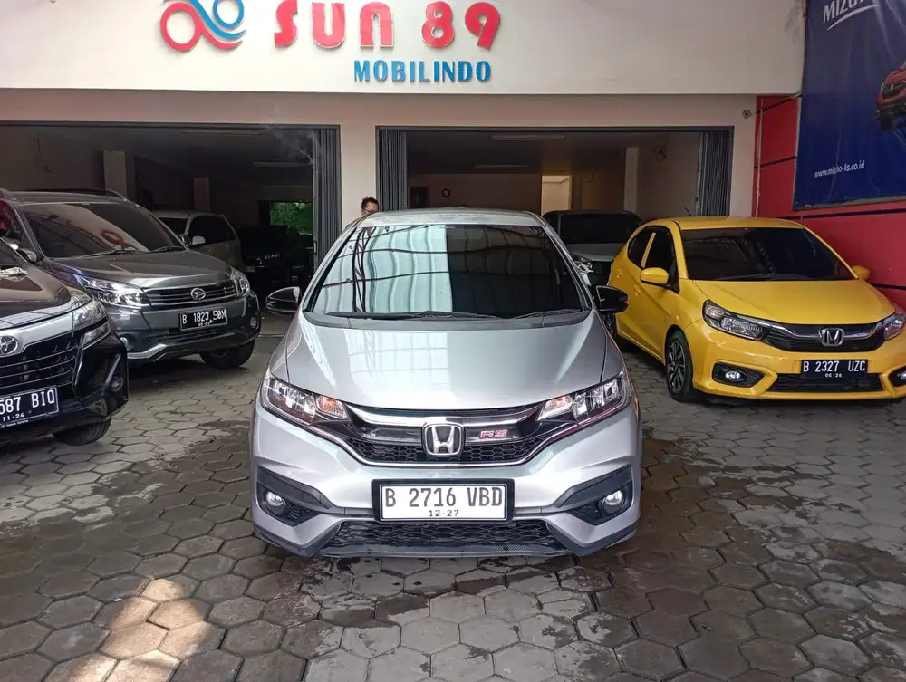 Honda Jazz 2017 Facelift Bekas di Indonesia - OLX Murah Dengan Harga Terbaik - OLX.co.id
