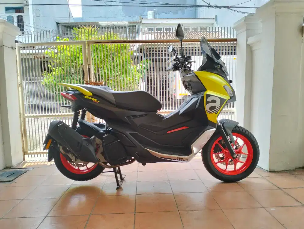 Aprilia Sr Gt 200 - Jual Beli Motor Bekas Murah & Cari Motor Bekas di Indonesia - OLX.co.id