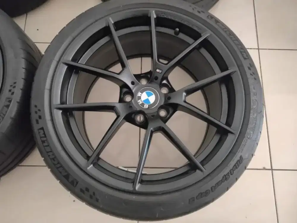 Velg Bmw M4 - Mobil Murah Dengan Harga Terbaik - OLX.co.id