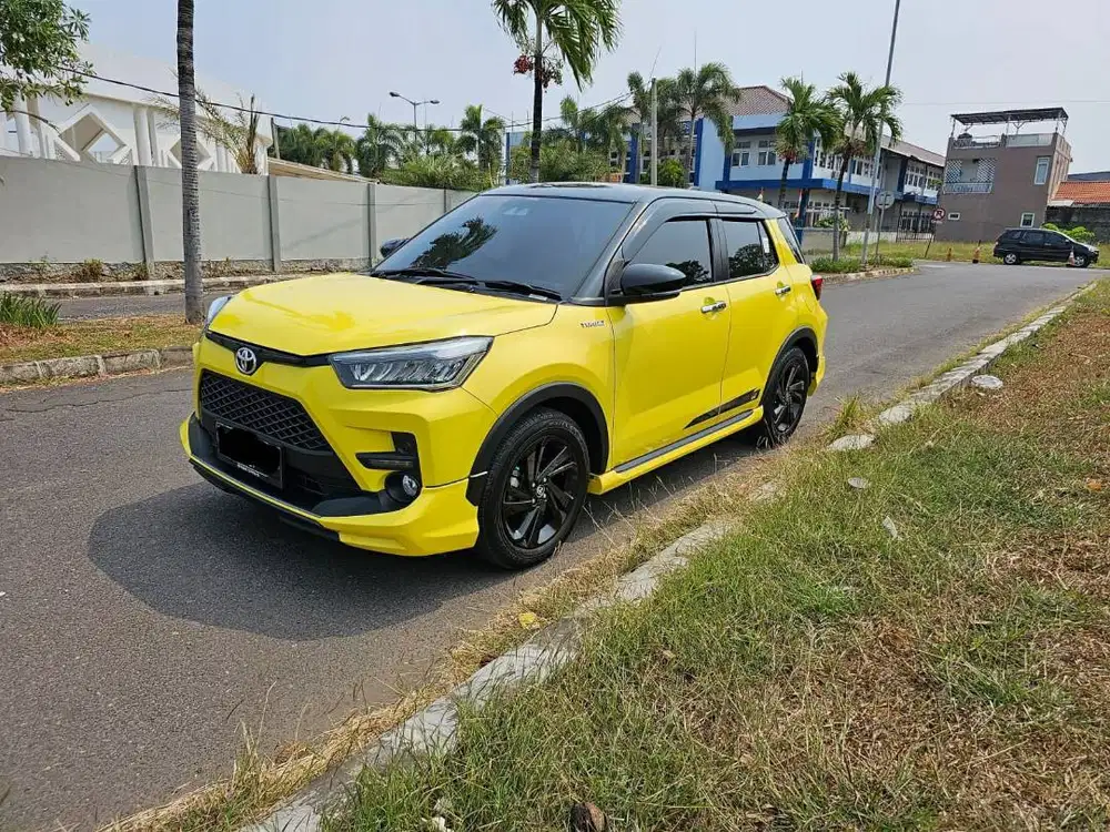 KM RENDAH, PAJAK PANJANG!TOYOTA RAIZE TURBO SPORT TWOTONE TSS CVT 2022 ...