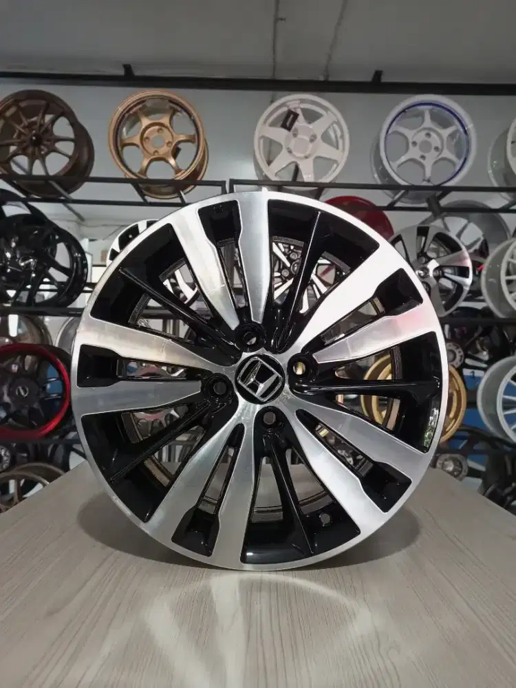 Velg R16 di Panyileukan - OLX Murah Dengan Harga Terbaik - OLX.co.id