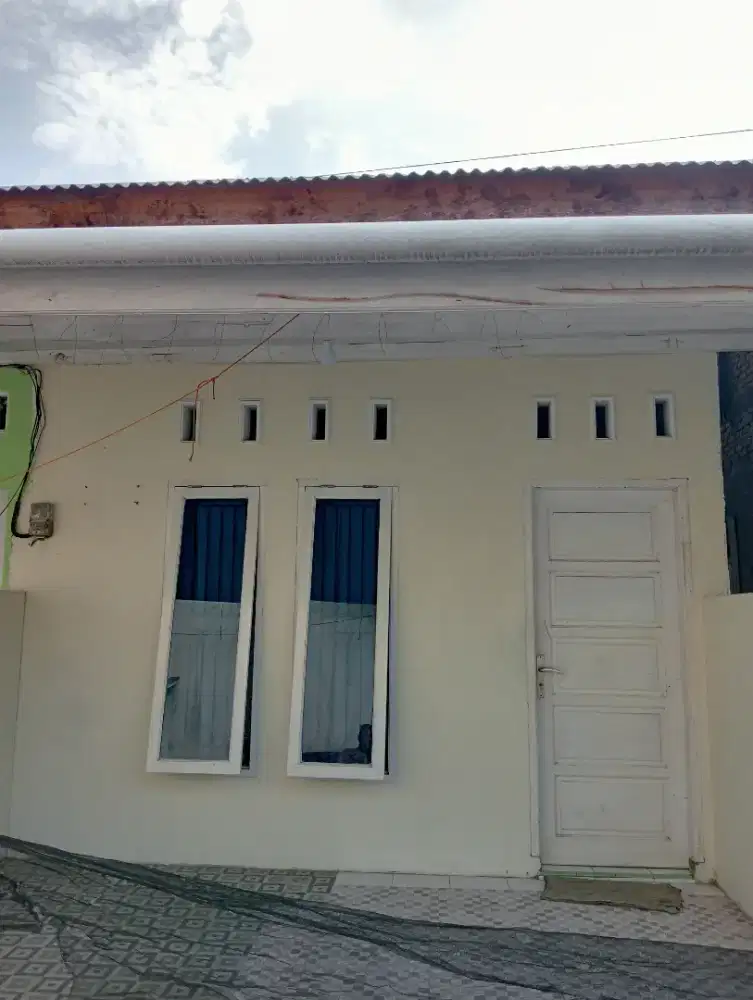 Disewakan rumah kontarakan - Disewakan: Rumah & Apartemen - 913955433