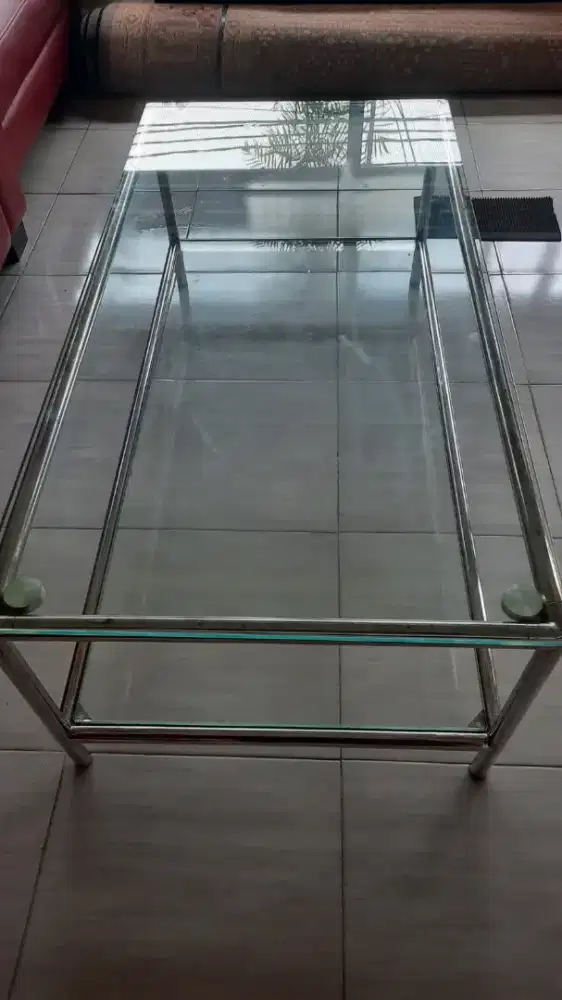 Meja Tamu Kaca di Indonesia - OLX Murah Dengan Harga Terbaik - OLX.co.id