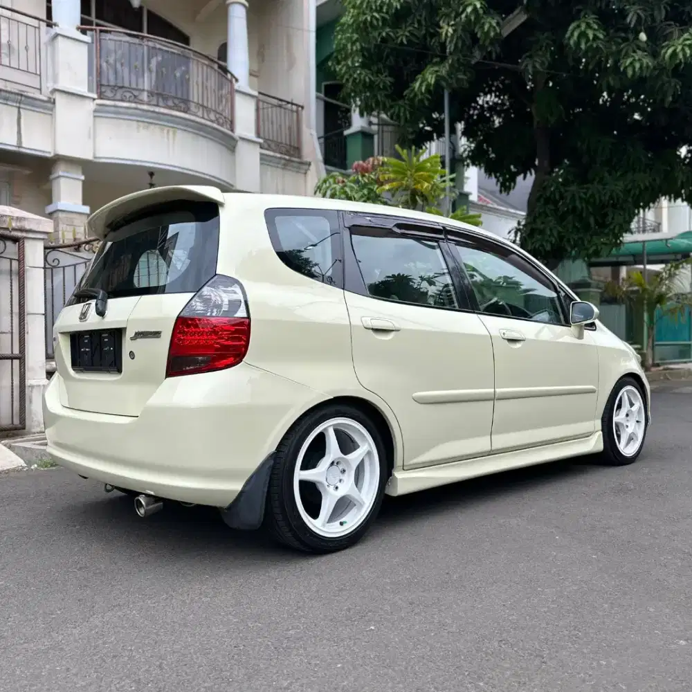 Honda Jazz Idsi - Mobil Murah Dengan Harga Terbaik - OLX.co.id