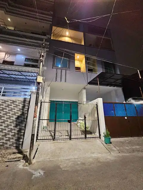 DIJUAL RUKO JELAMBAR SIAP PAKAI - Dijual: Bangunan Komersil - 913761593