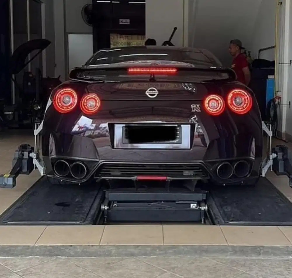 Nissan Gtr - Mobil Murah Dengan Harga Terbaik - OLX.co.id