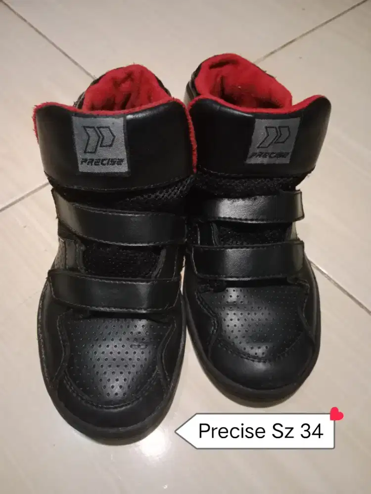 Sepatu Precise di Indonesia - OLX Murah Dengan Harga Terbaik - OLX.co.id