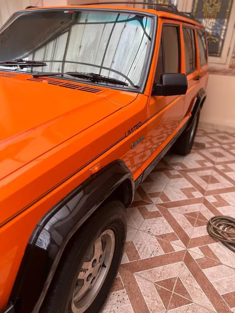 Cherokee 4x4 - Mobil Murah Dengan Harga Terbaik - OLX.co.id