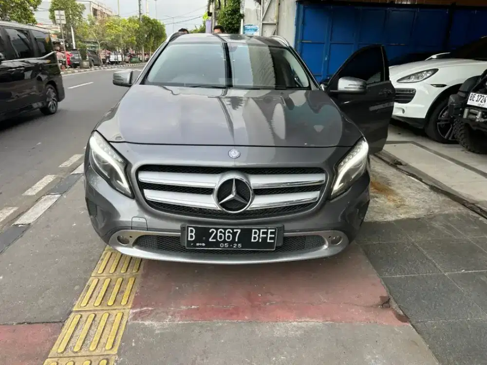 Merc Benz Gla 200 At - Mobil Murah Dengan Harga Terbaik - OLX.co.id