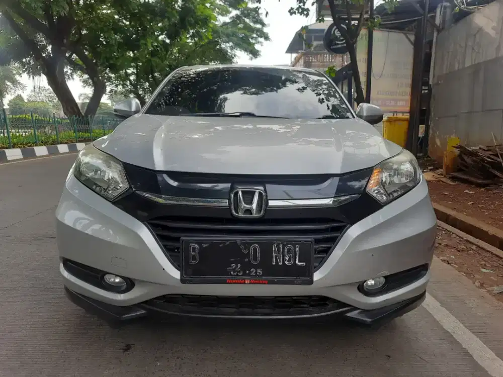 HONDA HRV E AT 2015 SILVER TDP 5JT SYARIAH - Mobil Bekas - 913732894