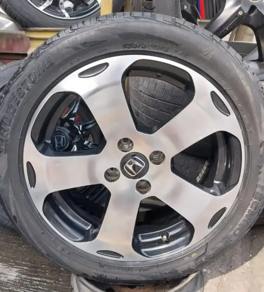 Velg Kia Rio di Indonesia - OLX Murah Dengan Harga Terbaik - OLX.co.id
