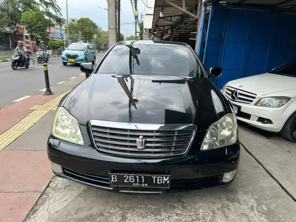 CROWN 2005 - Mobil Murah Dengan Harga Terbaik - OLX.co.id